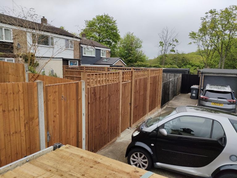 Heavy Duty Closeboard Panels in Stevenage | Jarrett Fencing