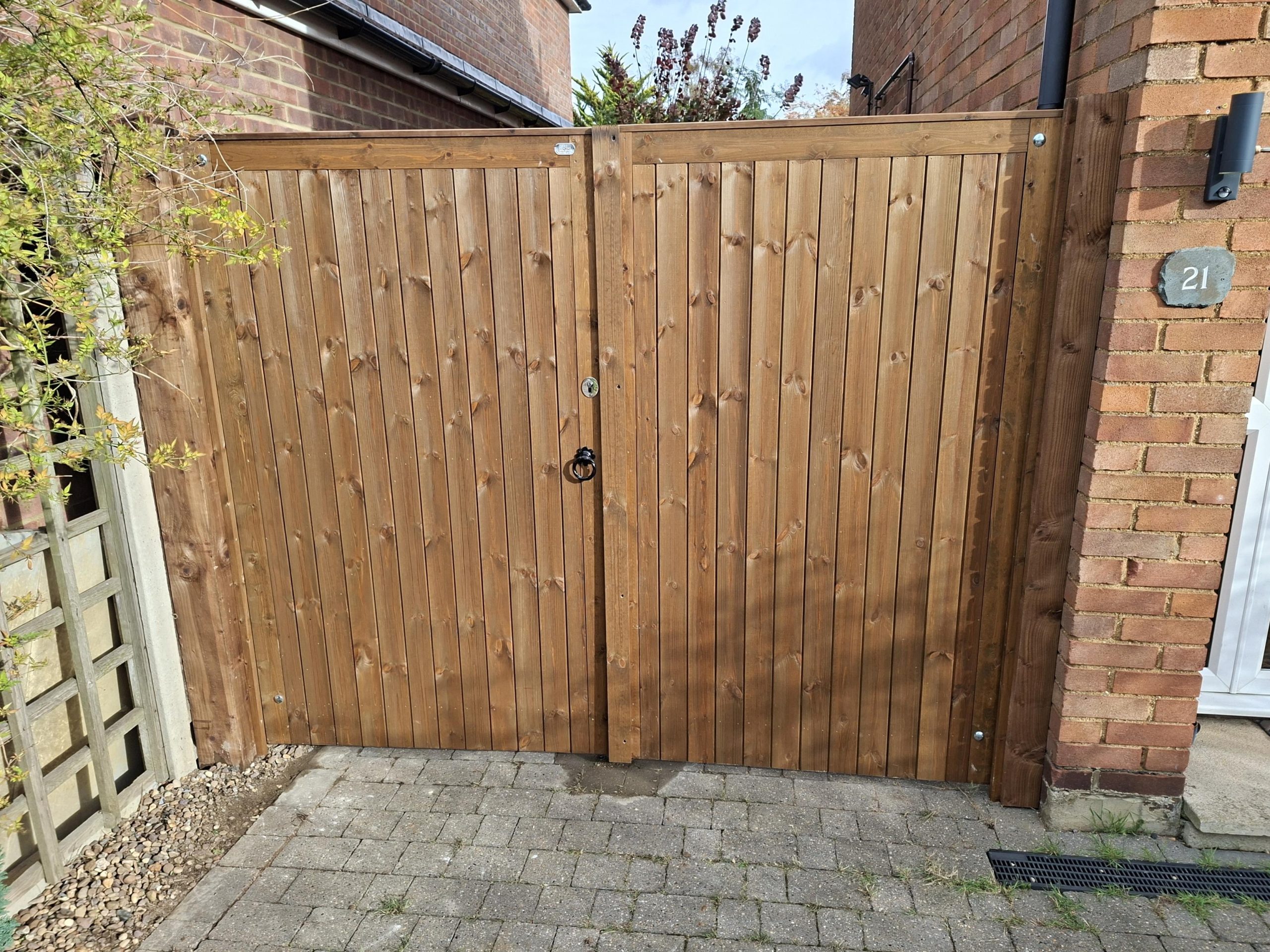 Pair of Bennington gates | Jarrett Fencing